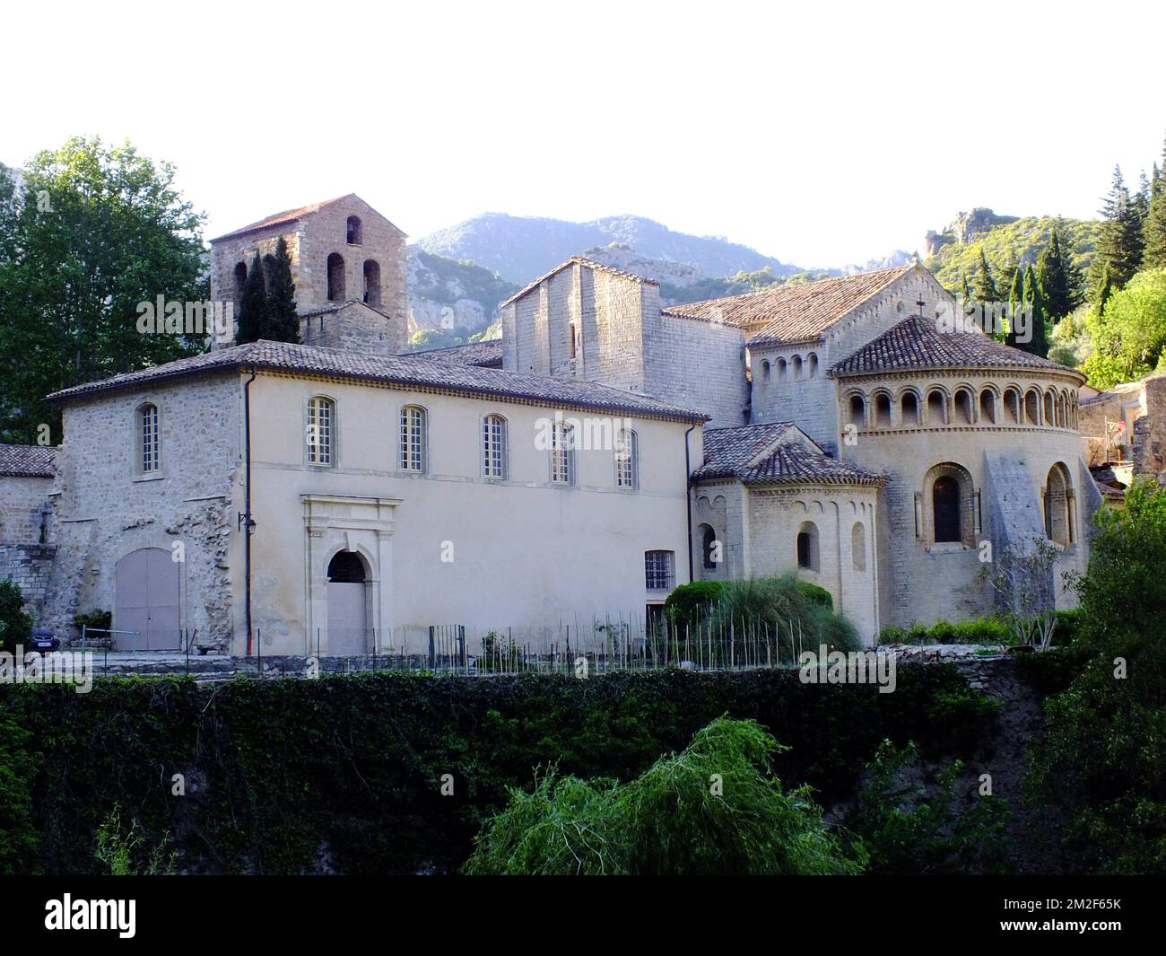 St guilhem le désert | St guilhem le désert (34) hérault Abbaye ...