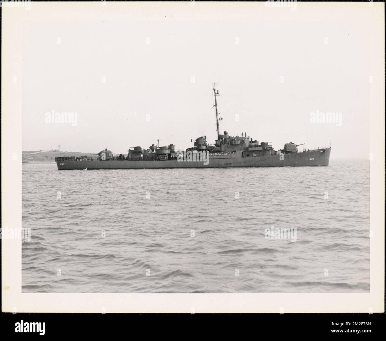 DE-537 USS RIZZI built by NYBos completed 6/1945 - 306 geared turbine ...