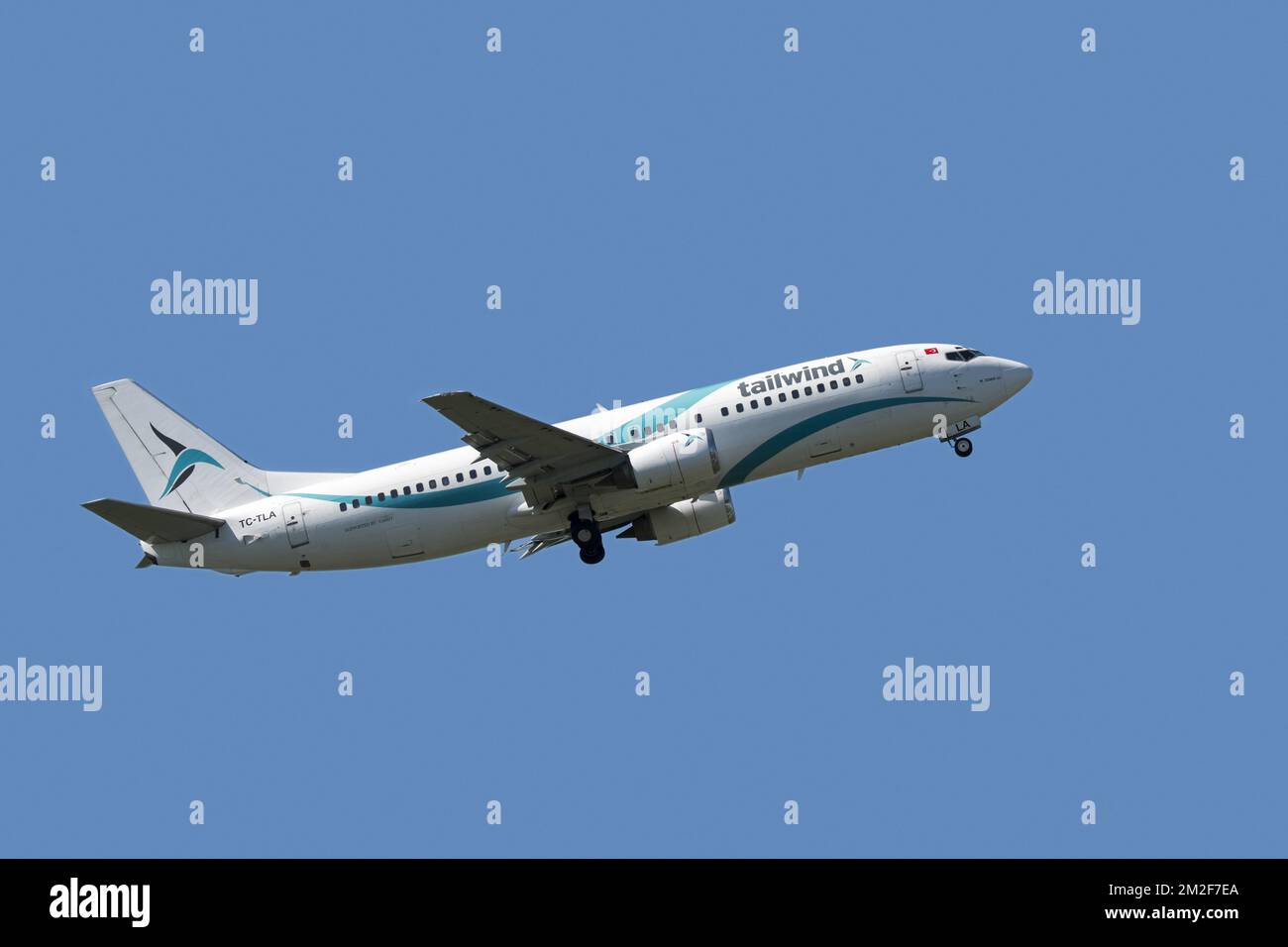 Compagnie aérienne charter hi-res stock photography and images - Alamy
