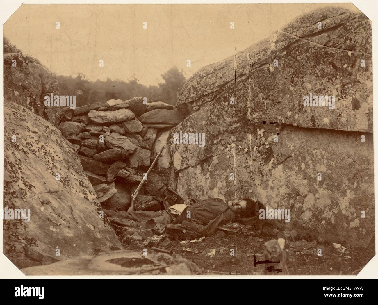 Dead rebel sharpshooter at Gettysburg , Gettysburg, Battle of, Gettysburg, Pa., 1863, United ...
