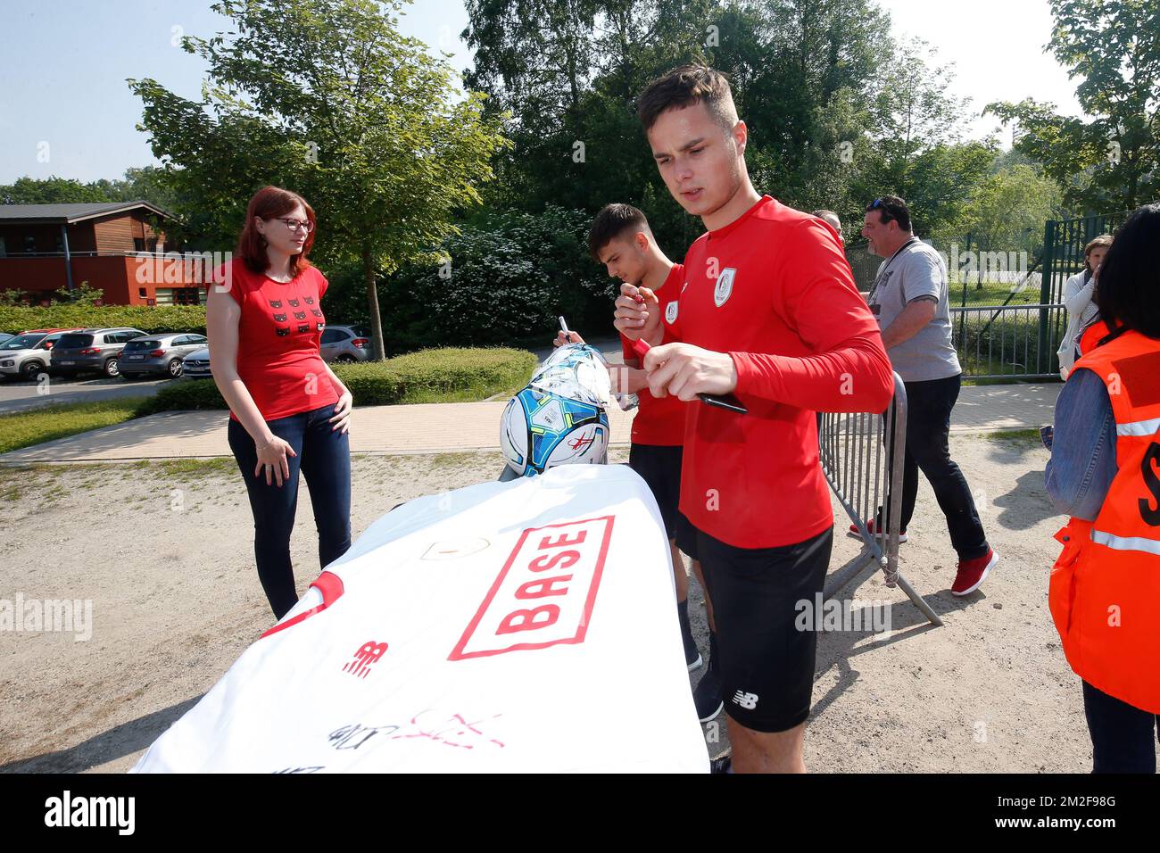Standard's Zino Vaneusden pictured during a fan day of Jupiler Pro ...