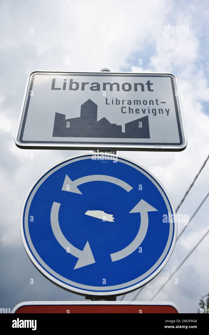 Illustration shows the name of the Libramont municipality on a road ...