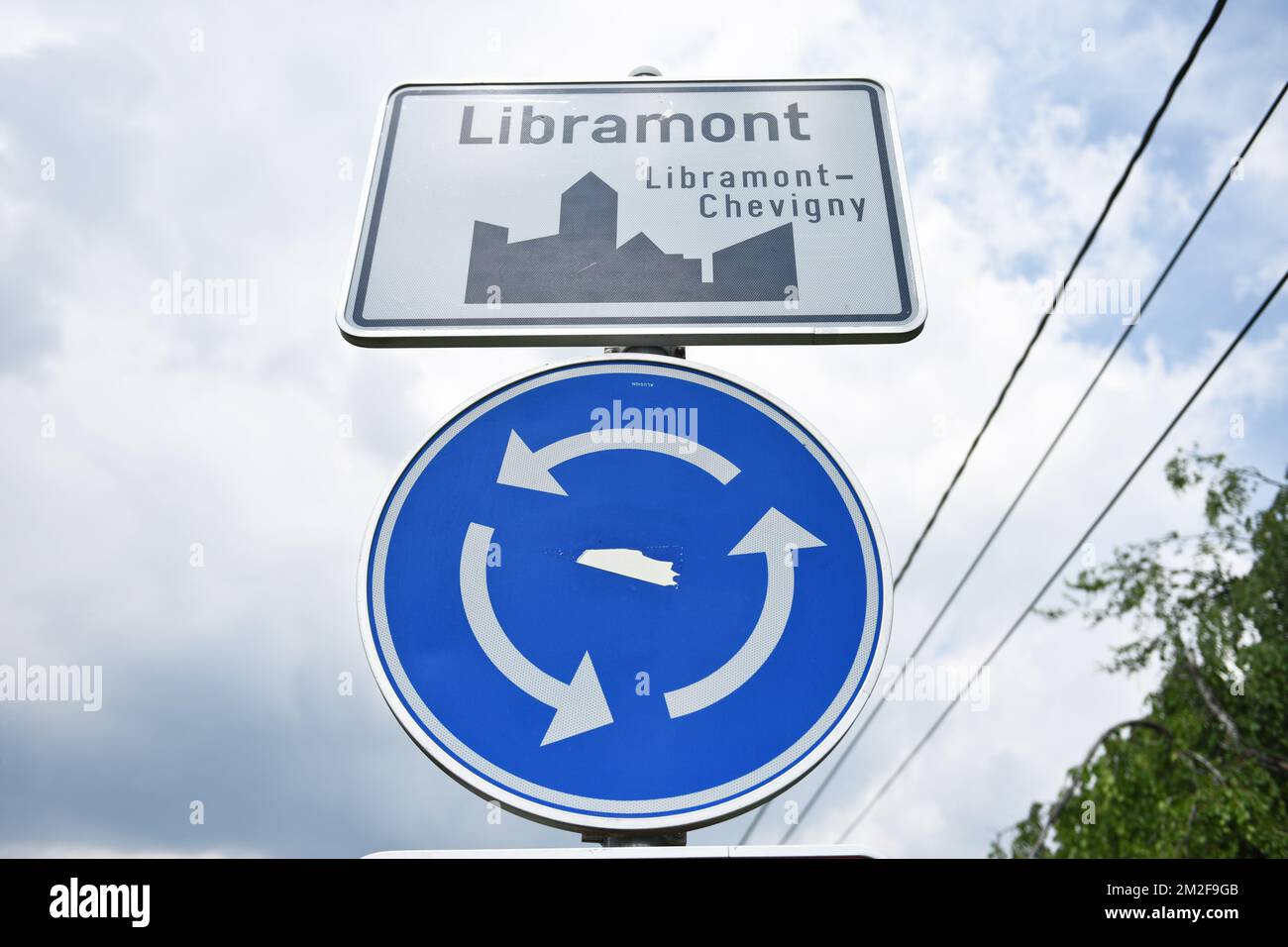 Illustration shows the name of the Libramont municipality on a road ...