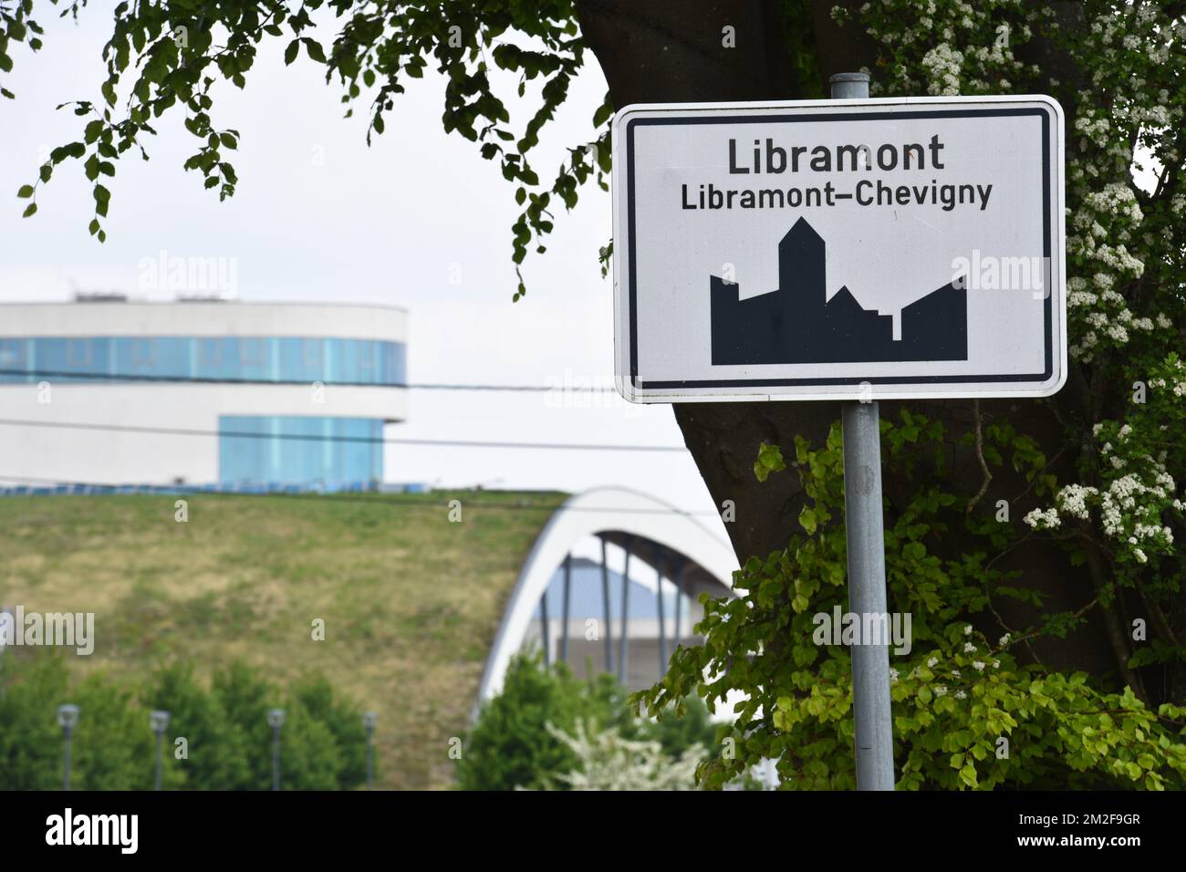 Illustration shows the name of the Libramont municipality on a road ...