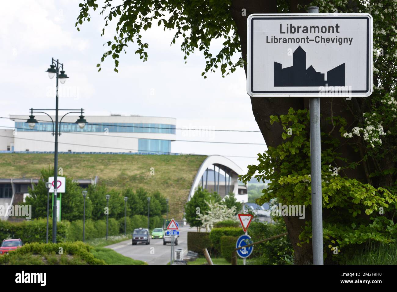 Illustration shows the name of the Libramont municipality on a road ...