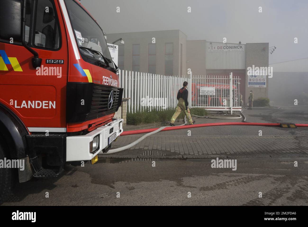 Accidents de construction hi-res stock photography and images - Alamy