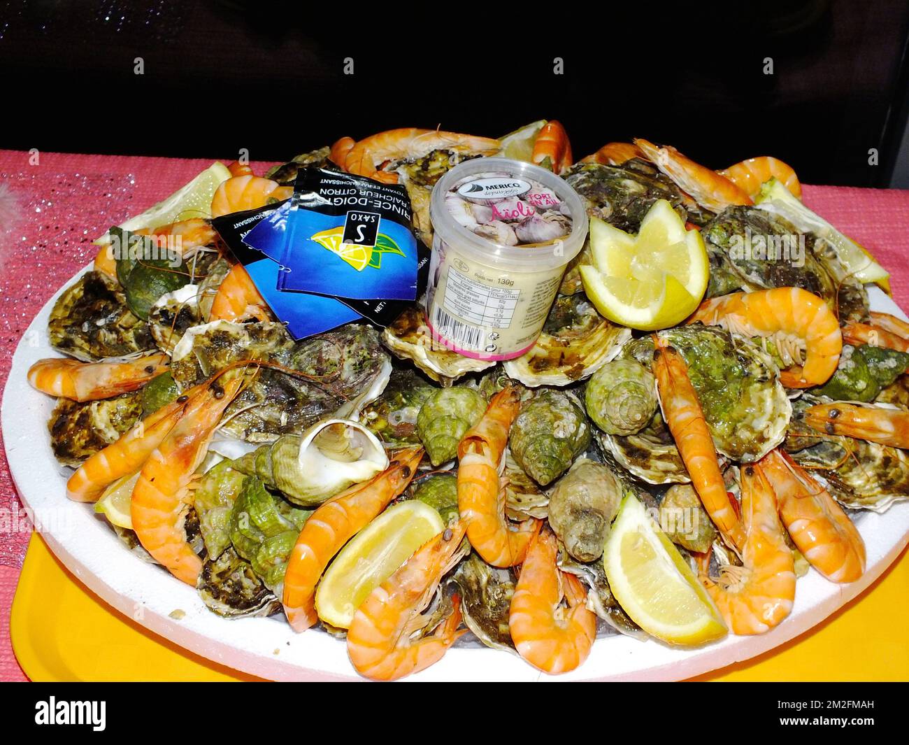Seafood platter | Plateau de fruits de mer 29/05/2018 Stock Photo - Alamy
