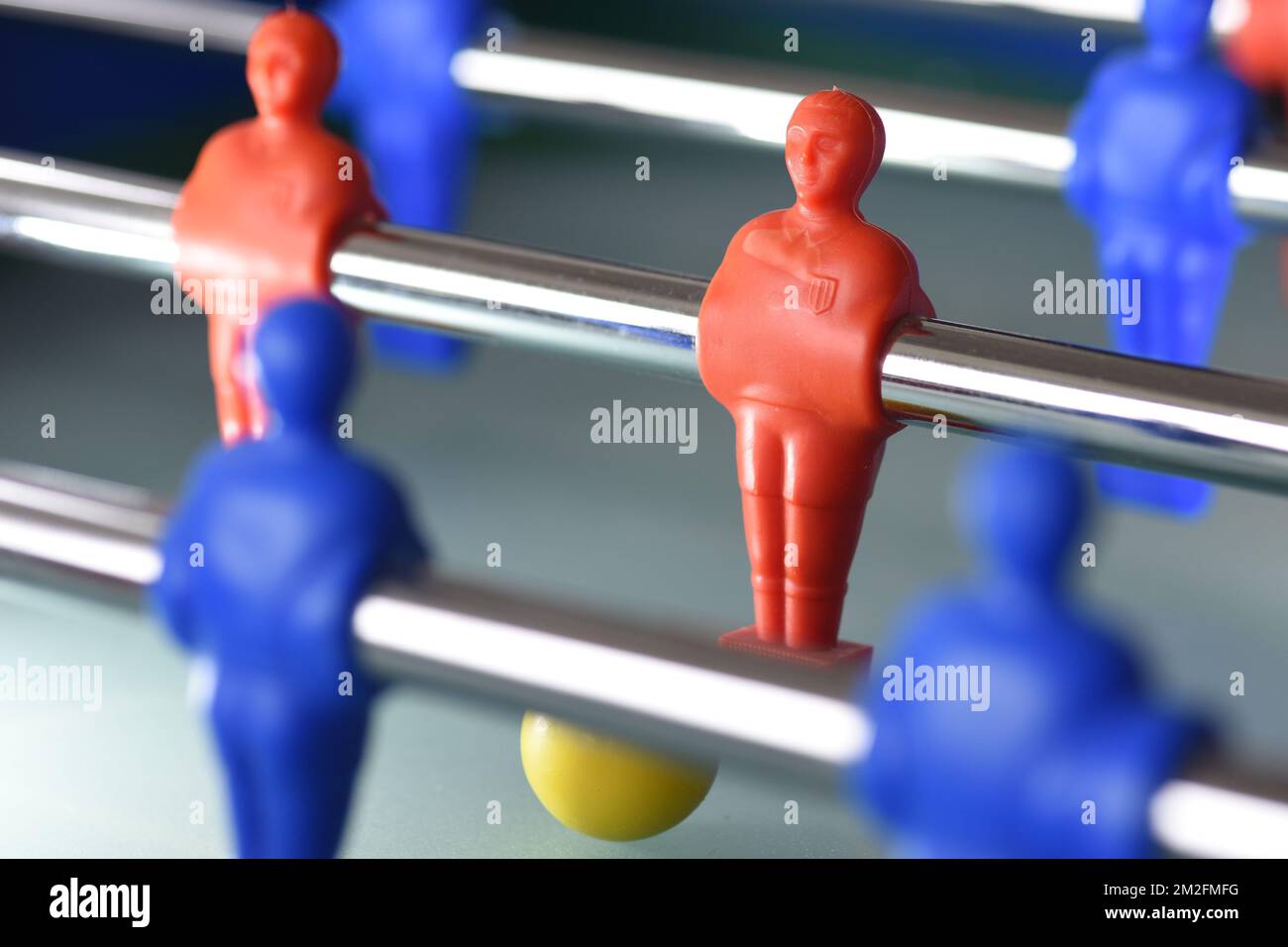 Balle rouge hi-res stock photography and images - Alamy