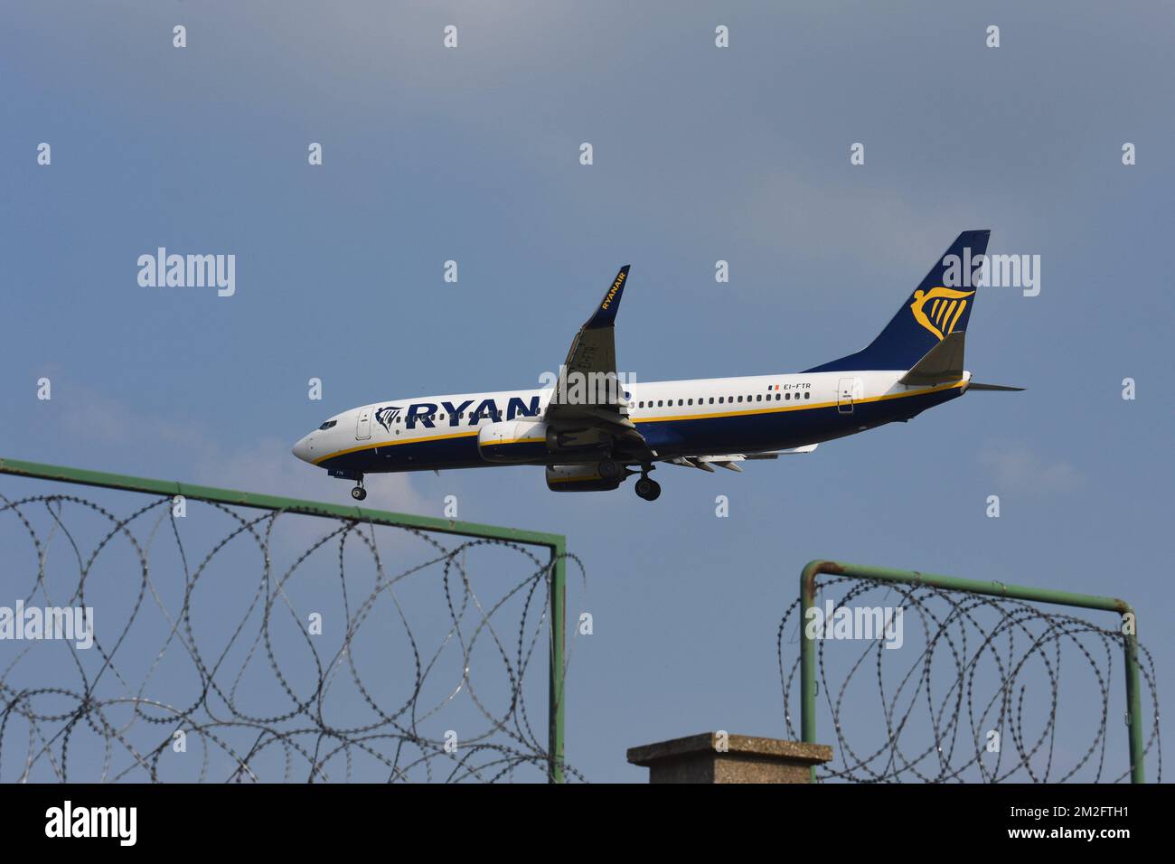 Avión ryanair hi-res stock photography and images - Alamy