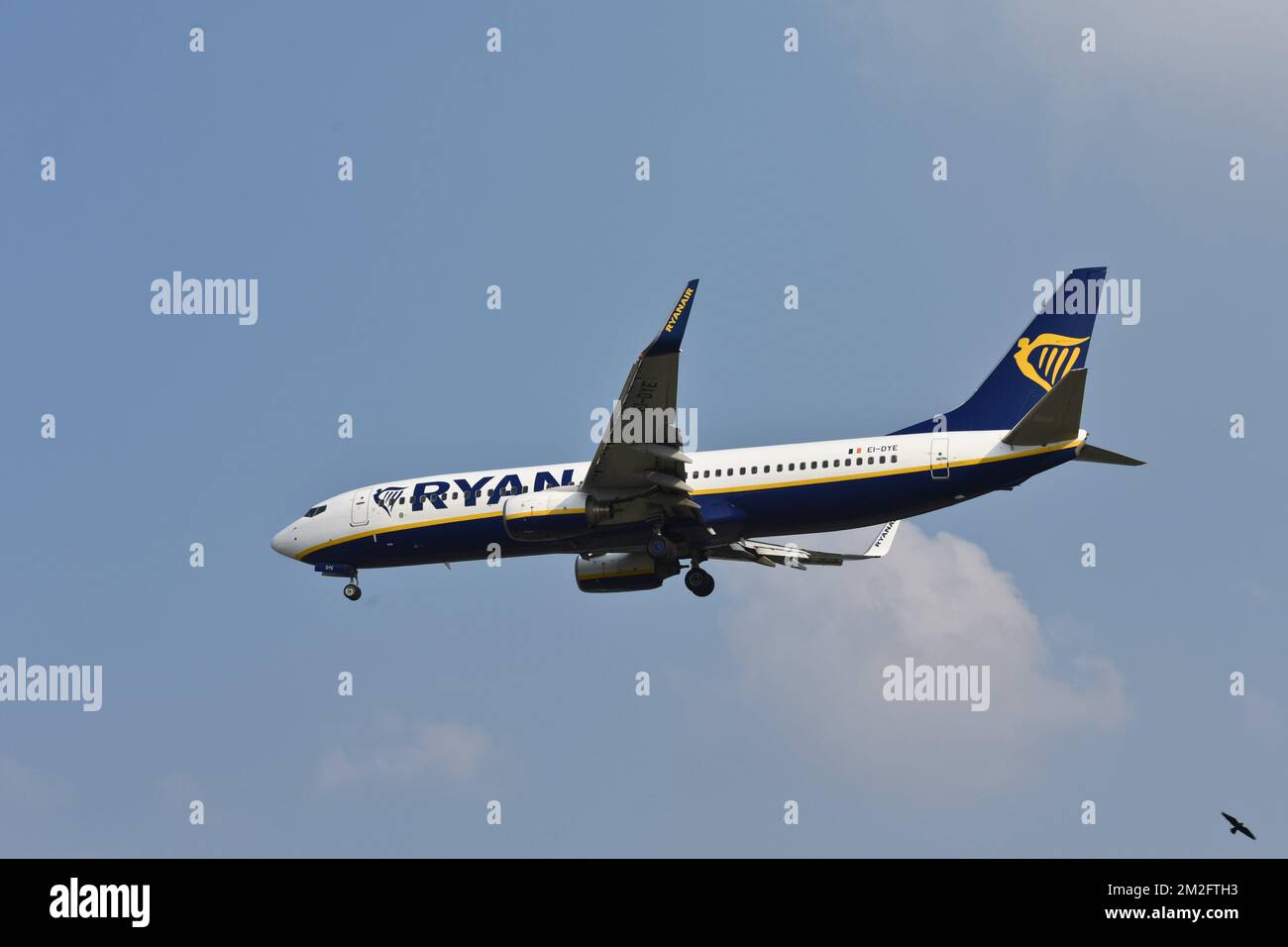 Avión ryanair hi-res stock photography and images - Alamy