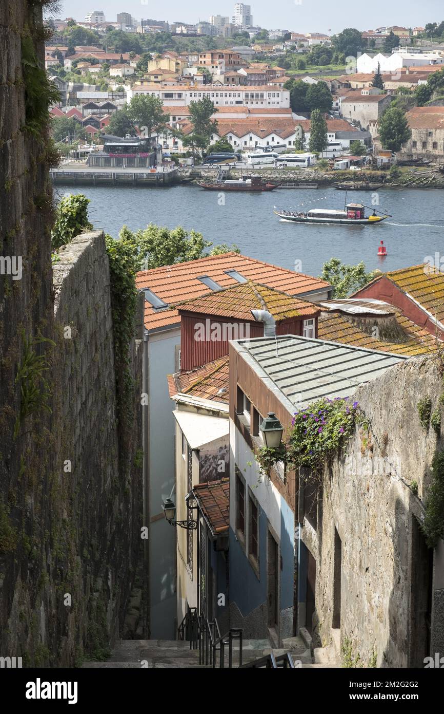 The nice Porto city and the river Douro | La ville de Porto et le ...