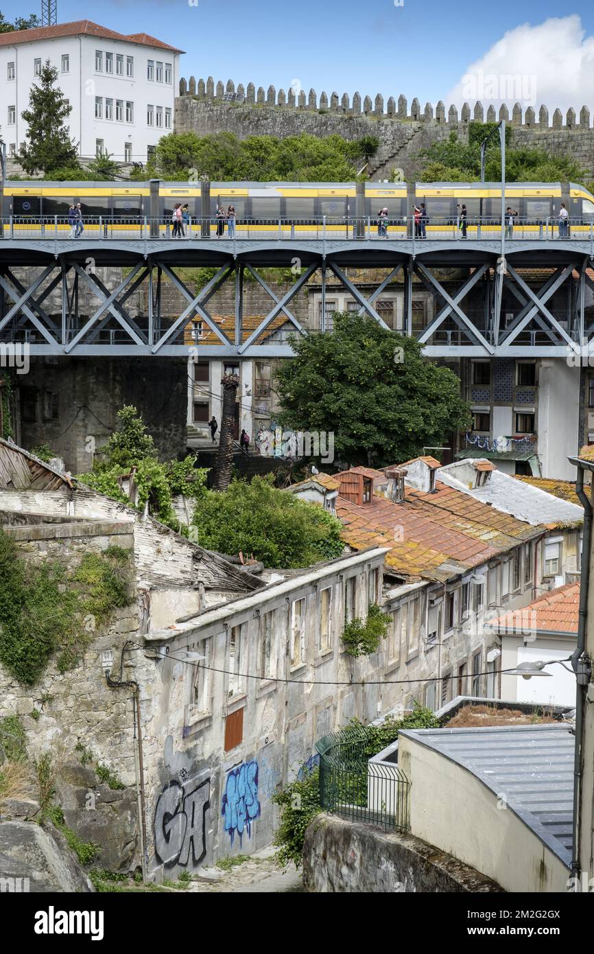 The nice Porto city. The iron bridge Luis I | La ville de Porto - Pont ...