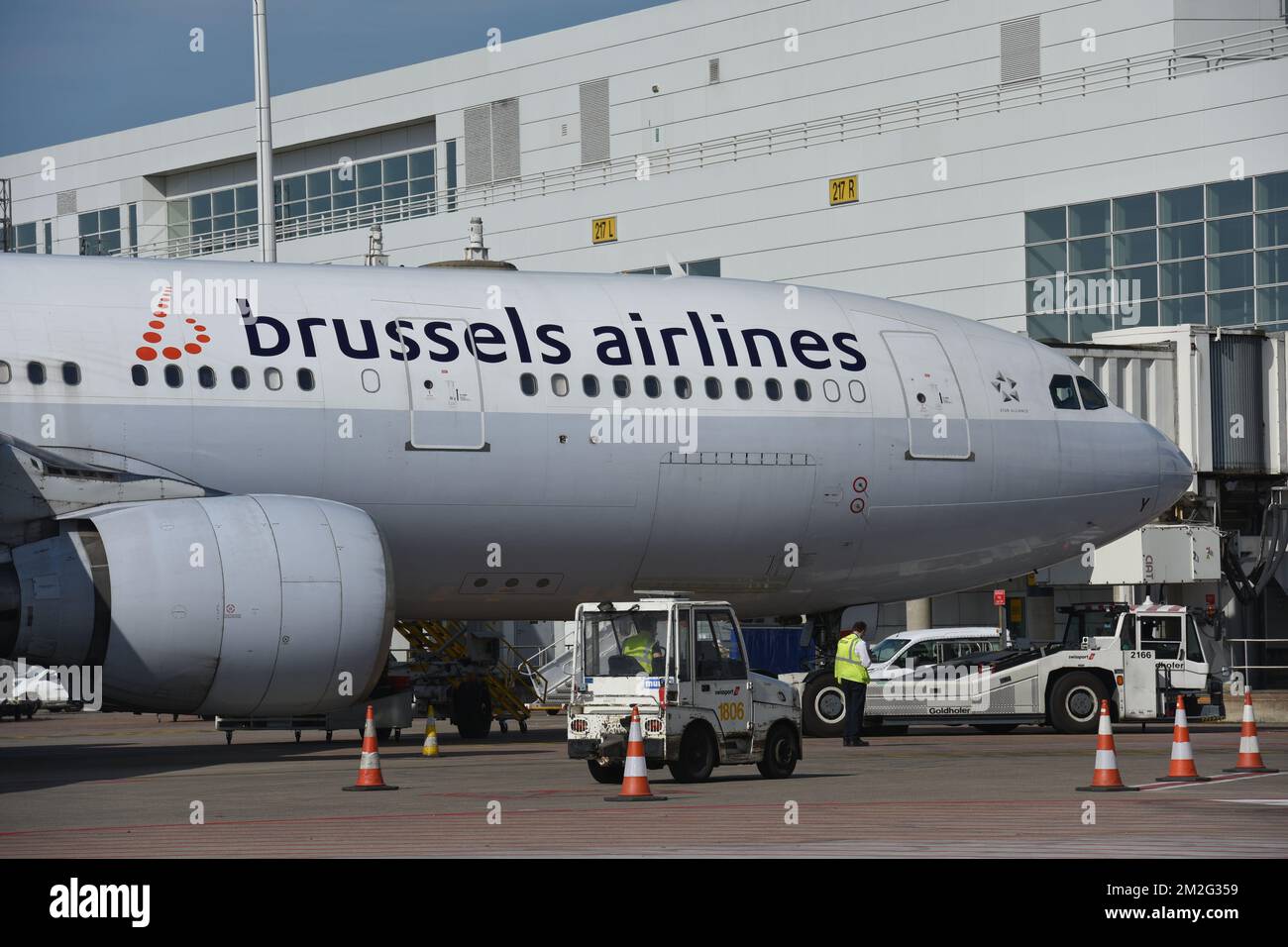 Planes | Avions 19/04/2018 Stock Photo - Alamy