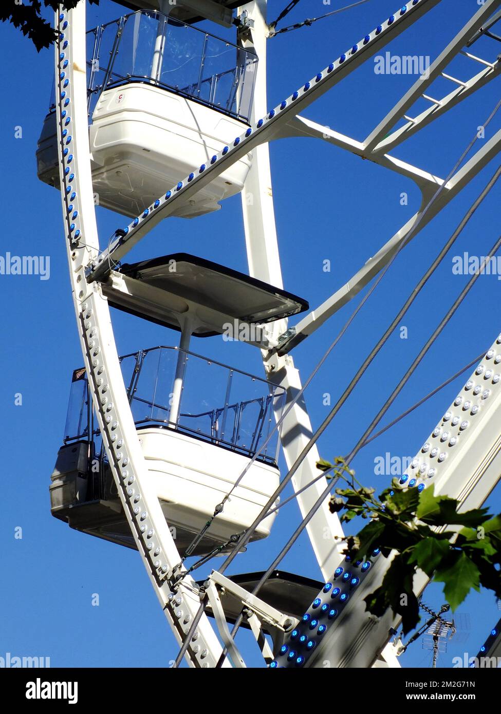 Ferris wheel Carousel | Manège grande roue de 33 mètres de hauteur et ...