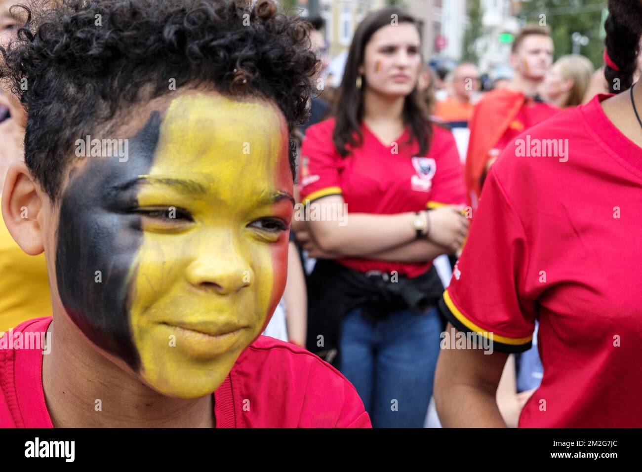 Giant screen for the soccer supporters and for families of the mondial ...