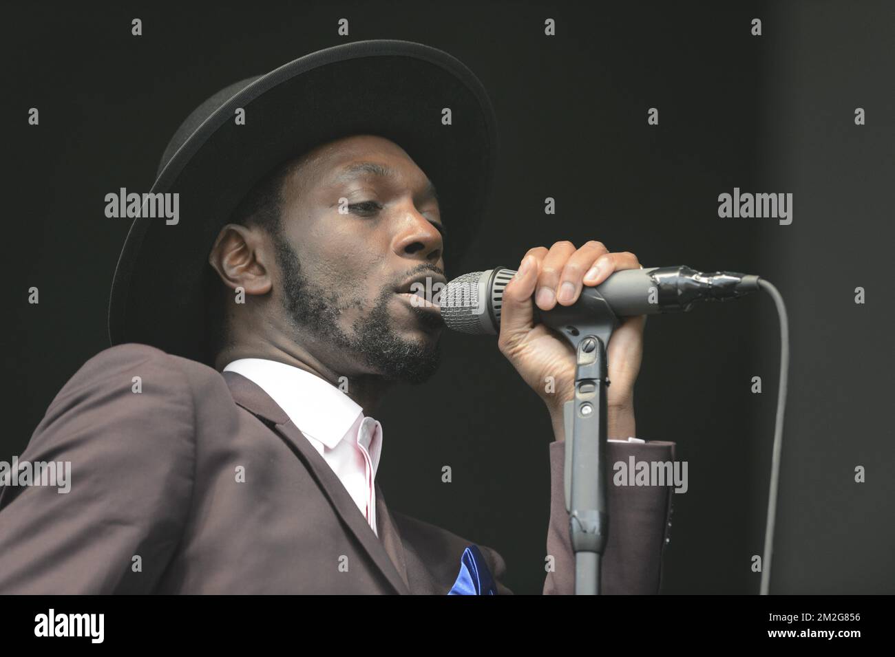 Baloji en concert au Parc du cinquantenaire pour les fetes de la ...