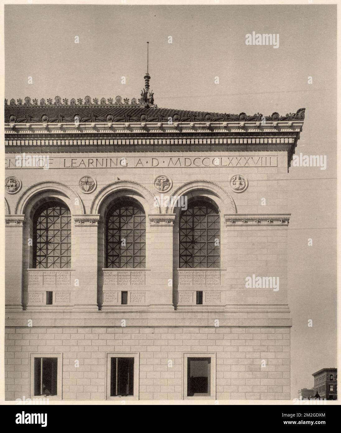 Details of windows in arcade, cornice and cresting. , Public libraries ...