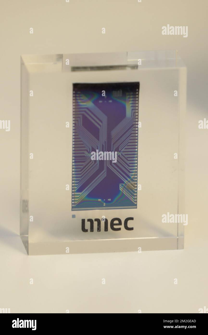 Illustration picture shows a chip at a visit of Imec company in ...