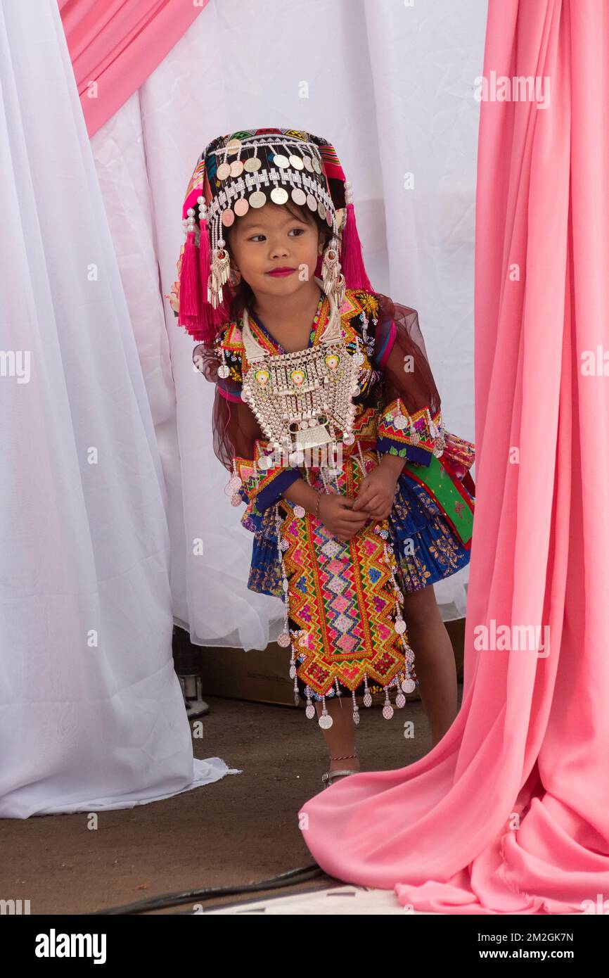 Hmong american fashion hi-res stock photography and images - Alamy