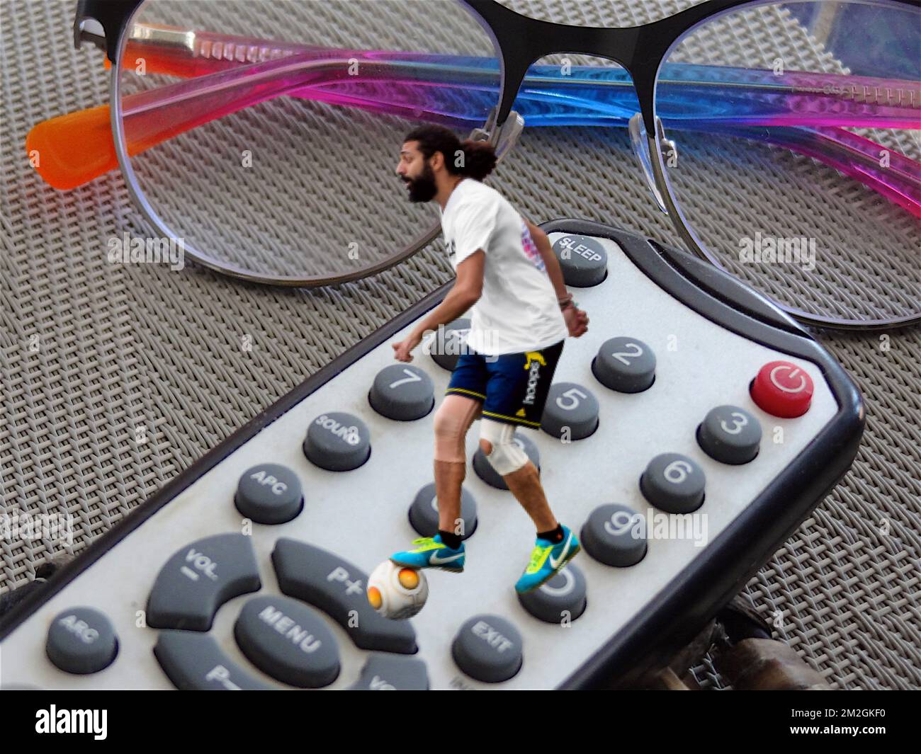 Remote control and tv channels sport | Télécommande et programmes TV ...