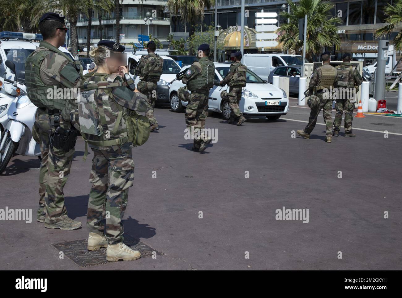 Military of the sentinel operation. | Militaires de l opération ...