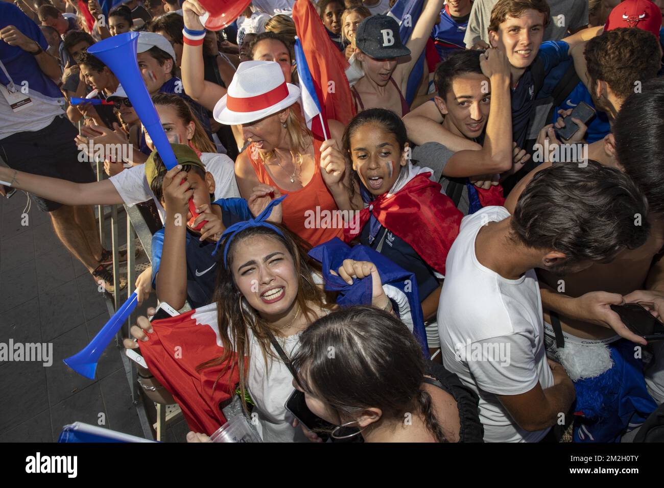 Ballon de coupe du monde de football hi-res stock photography and ...