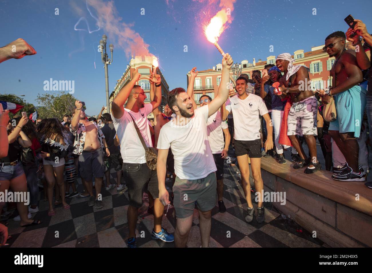 Ballon de coupe du monde de football hi-res stock photography and ...