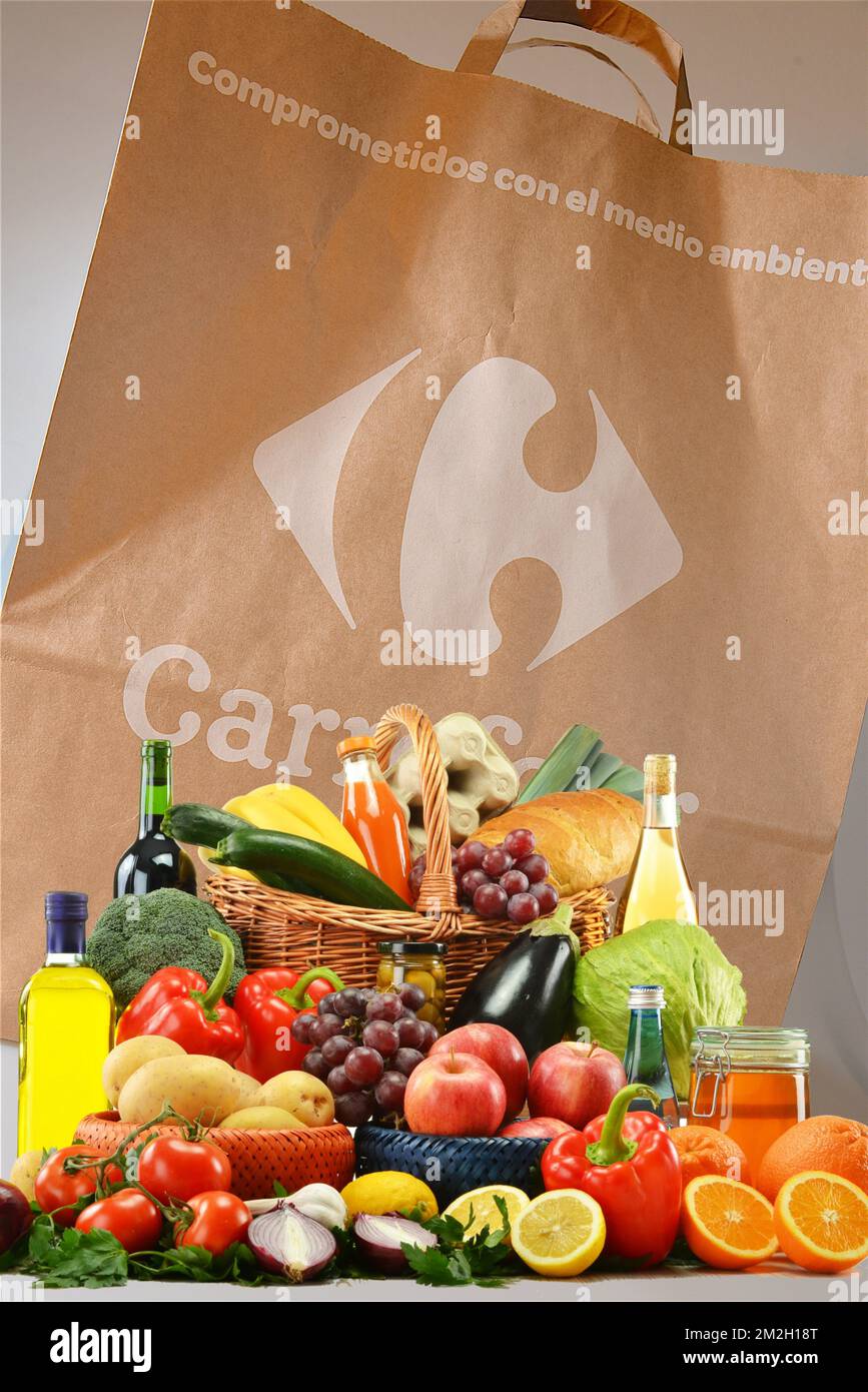Carrefour paper shopping bags | Sacs papier Carrefour 17/07/2018 Stock ...