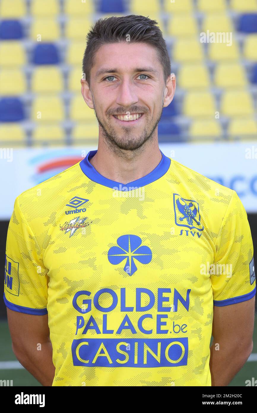 STVV's Sascha Kotysch poses for the 2018-2019 season photo shoot of ...