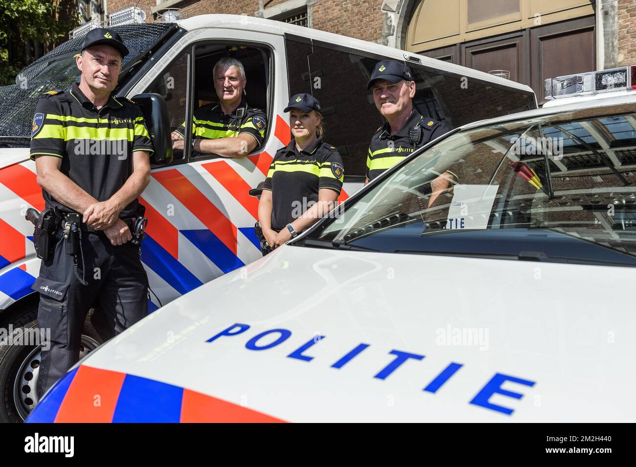 Last police preparation before the parade for the belgian day ...