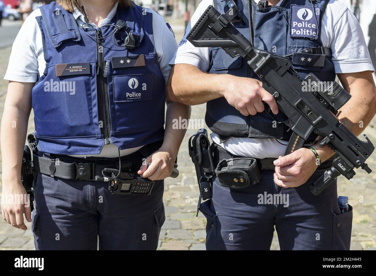 Last police preparation before the parade for the belgian day Policeman ...