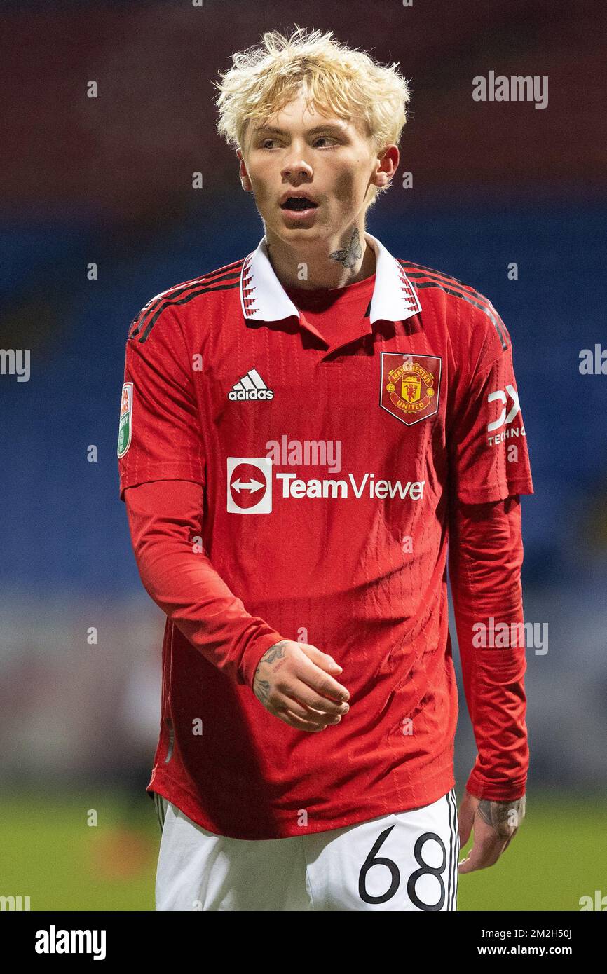 Isak Hansen-Aaroen #68 of Manchester United during the Papa John's ...
