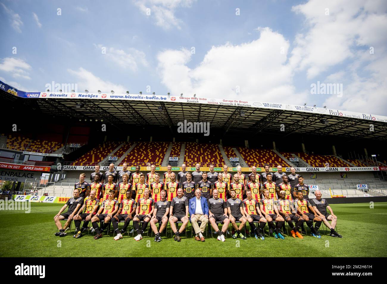 The KV Mechelen players and staff pose for a team picture at the 2018 ...