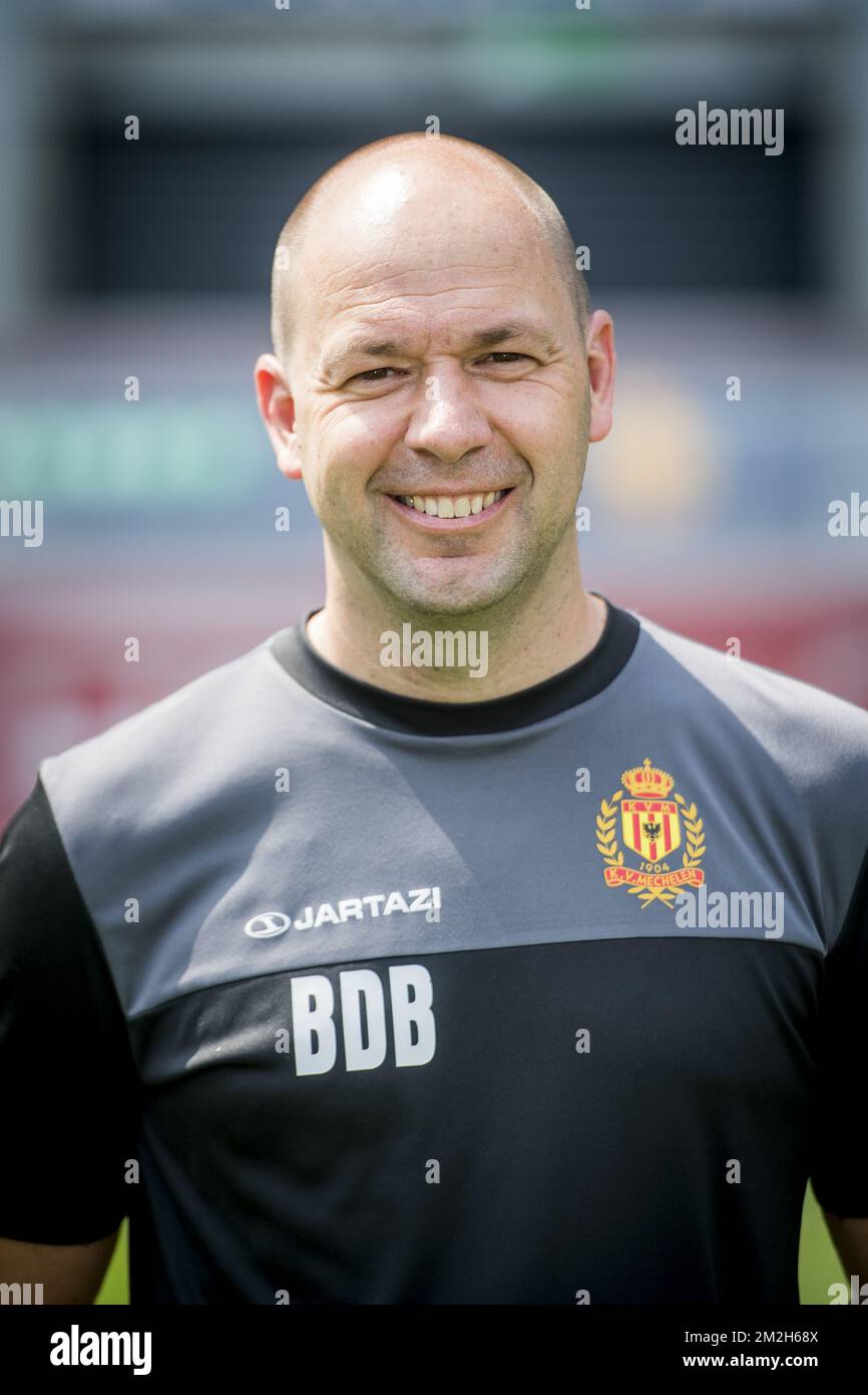 División de fotos hi-res stock photography and images - Alamy