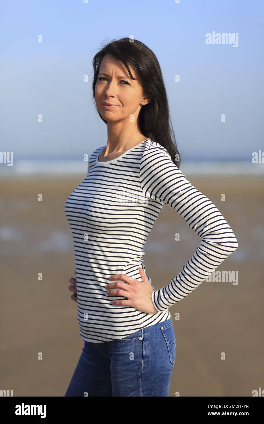 14 ans a la plage if hi-res stock photography and images - Alamy