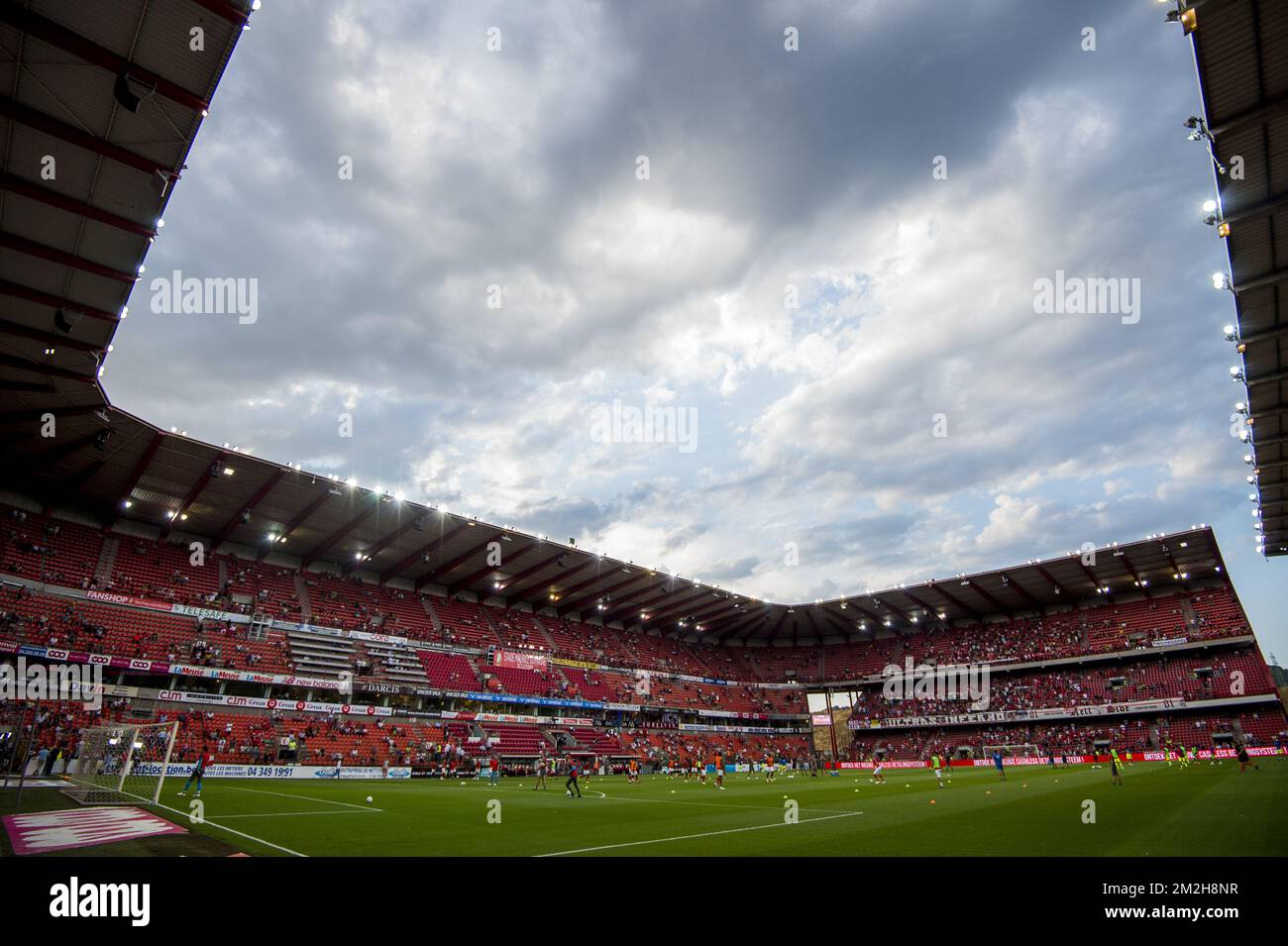 Inside stadium stade de hi-res stock photography and images - Alamy