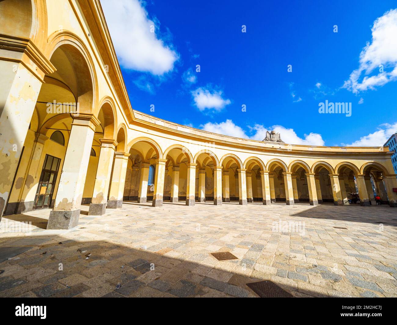 Fish market square hi-res stock photography and images - Alamy