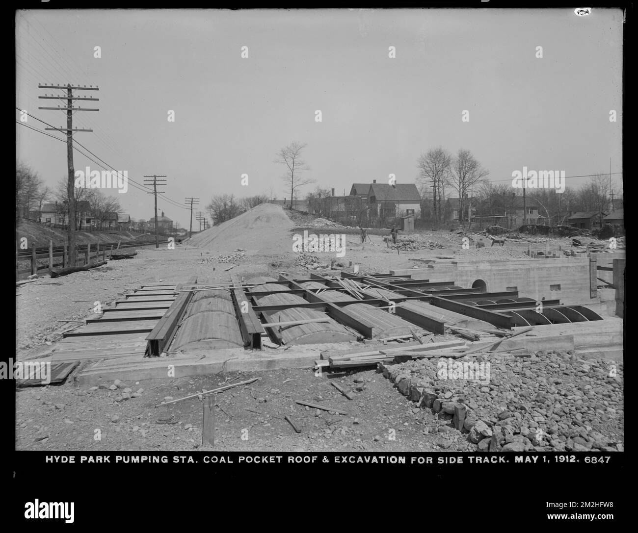 Distribution Department, Hyde Park Pumping Station, coal pocket and ...