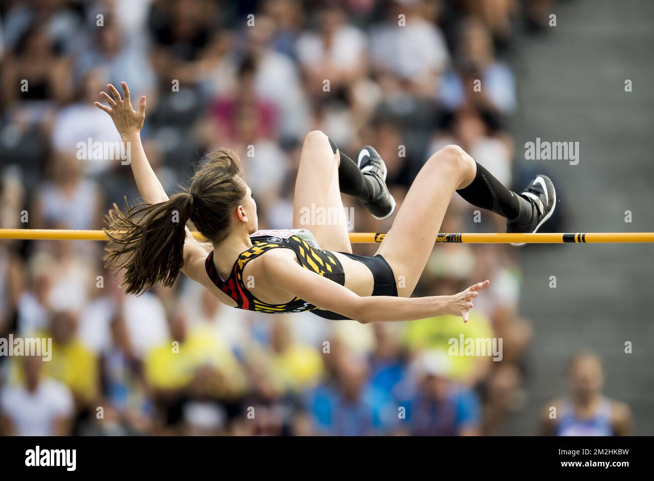 Action saut en hauteur hi-res stock photography and images - Alamy