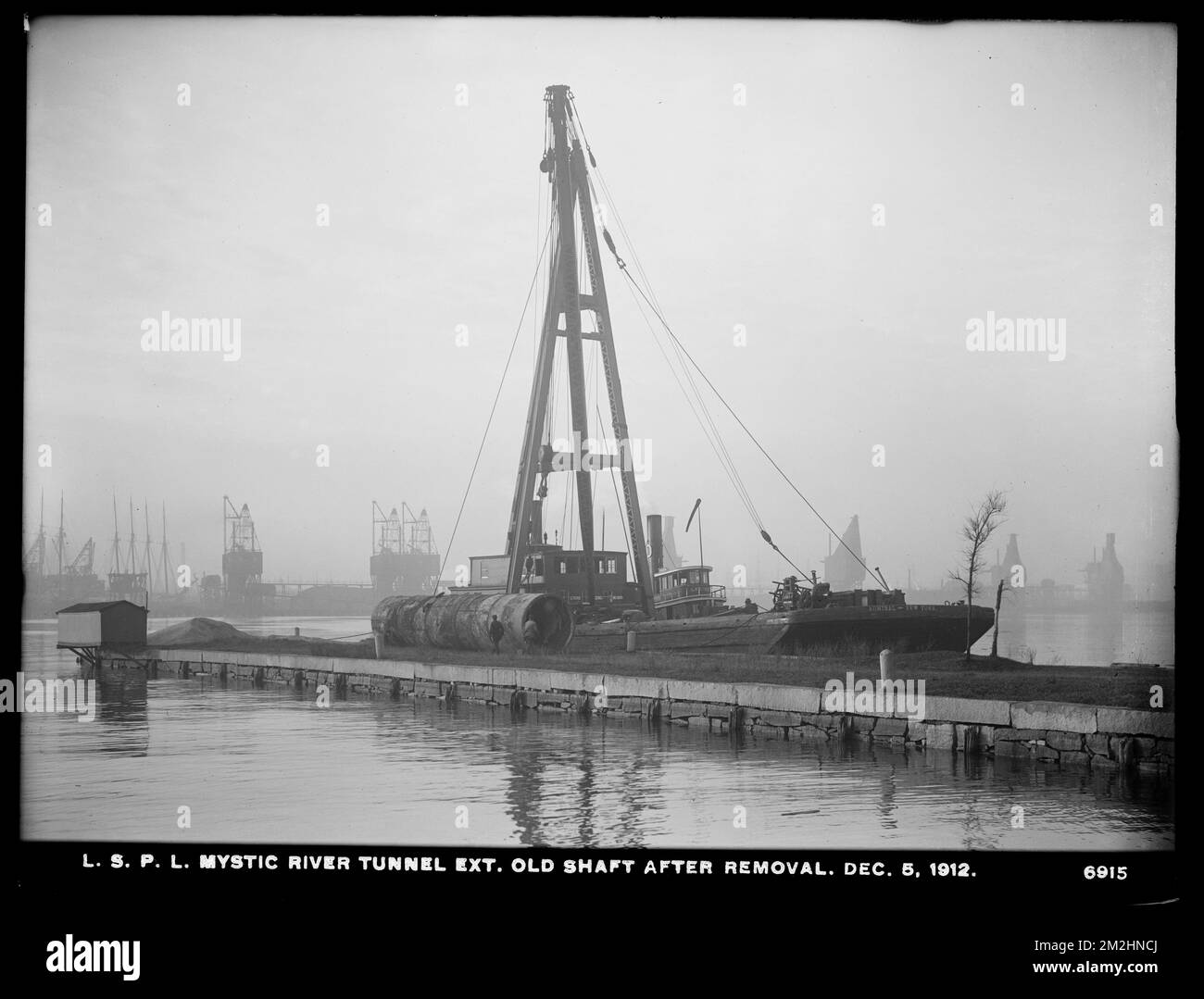 Service shaft construction Black and White Stock Photos & Images - Alamy