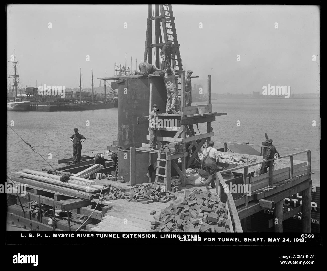 Distribution Department, Low Service Pipe Lines, Mystic River tunnel ...