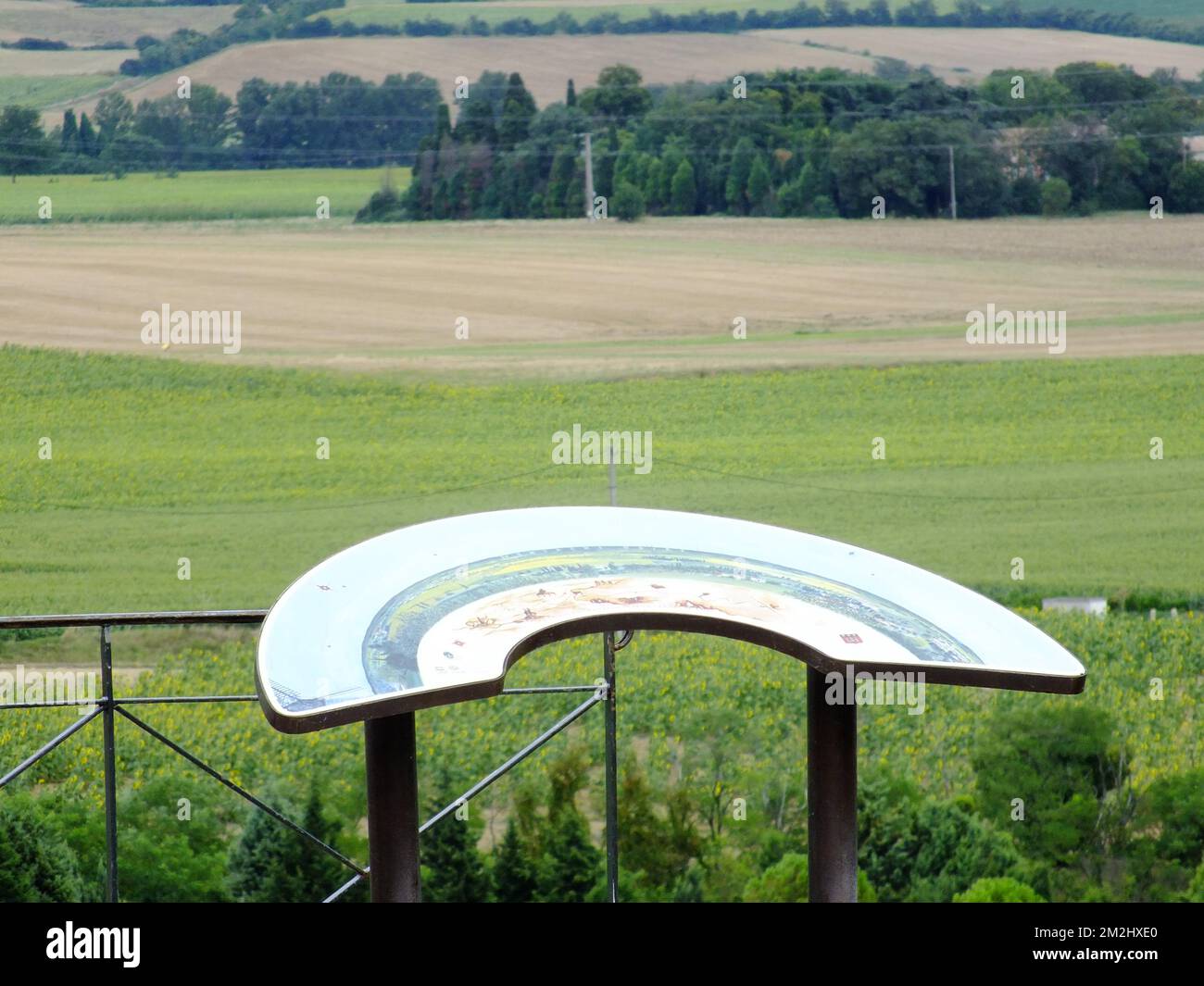 News orientation hi-res stock photography and images - Alamy