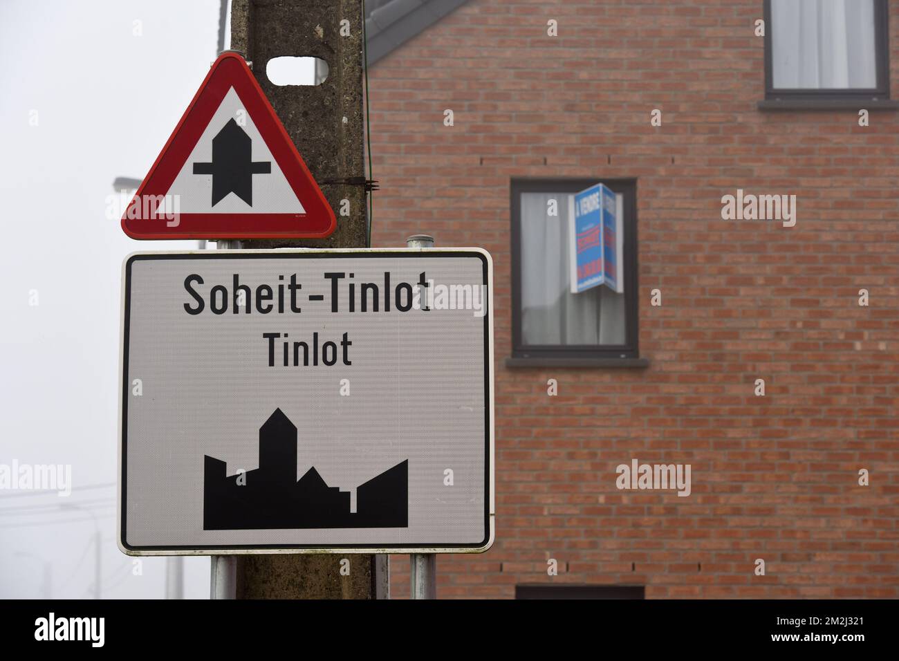 Illustration shows the name of the Tinlot municipality on a road sign ...