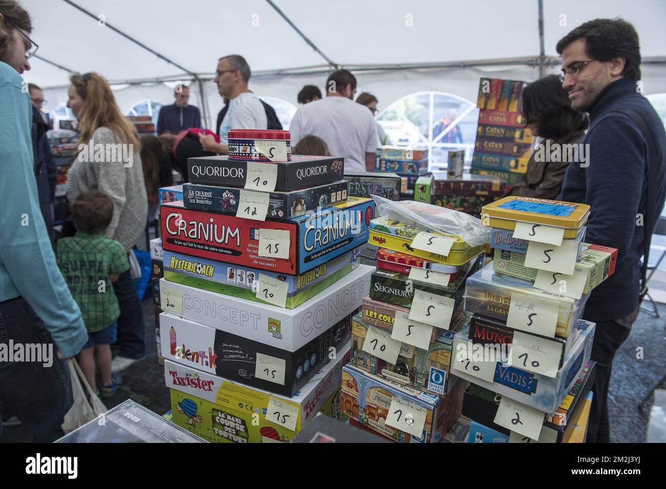 Jeu de plateau adulte hi-res stock photography and images - Alamy