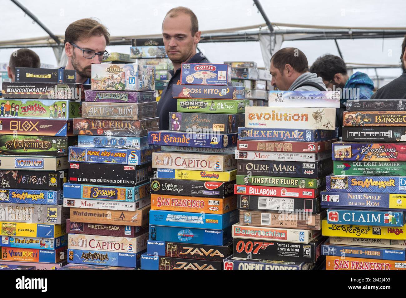 Plateau de jeu hi-res stock photography and images - Alamy