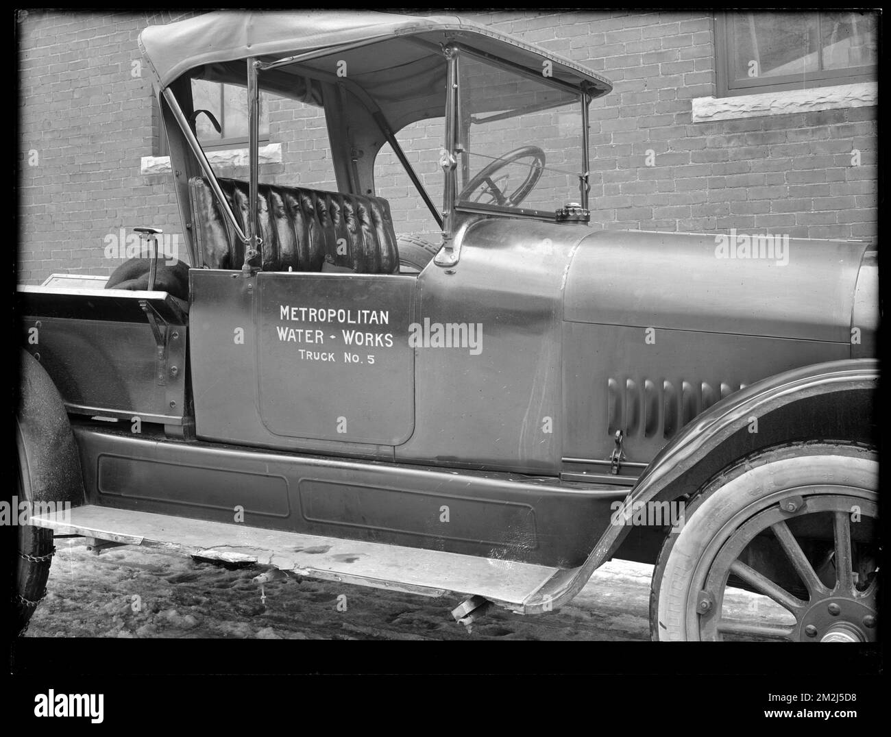 Distribution Department, MWW truck No. 5, vehicle; passenger side view ...
