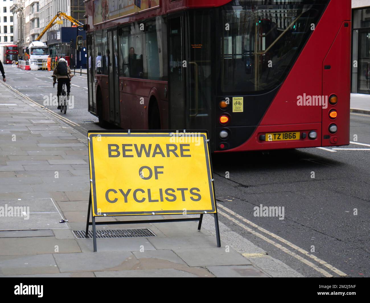 Warning beware sign hi-res stock photography and images - Alamy