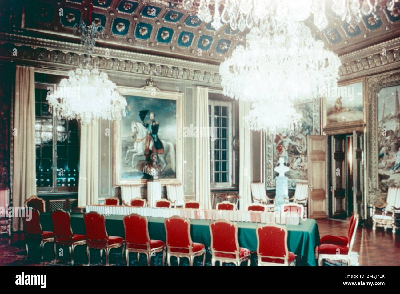 Palace of the royal chamber hi-res stock photography and images - Alamy