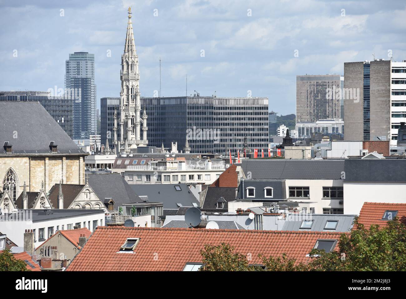 Roof | Toit 30/08/2018 Stock Photo - Alamy