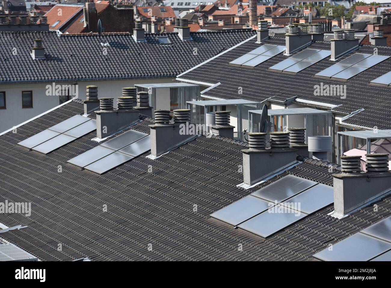 Toit solaire hi-res stock photography and images - Alamy